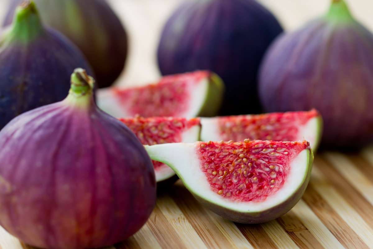 How to Eat Figs! - Two Fat Blokes